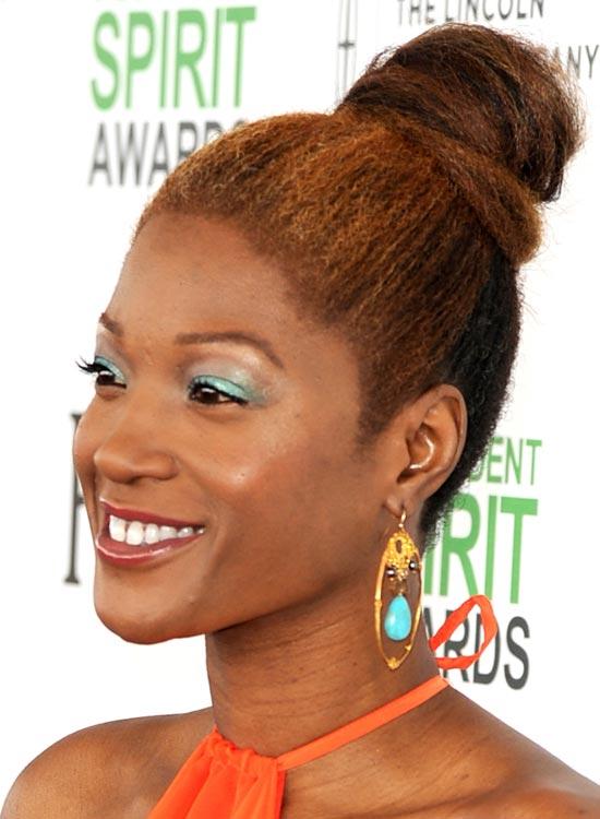 55 Amazing And Easy Hairstyles For Frizzy Hair