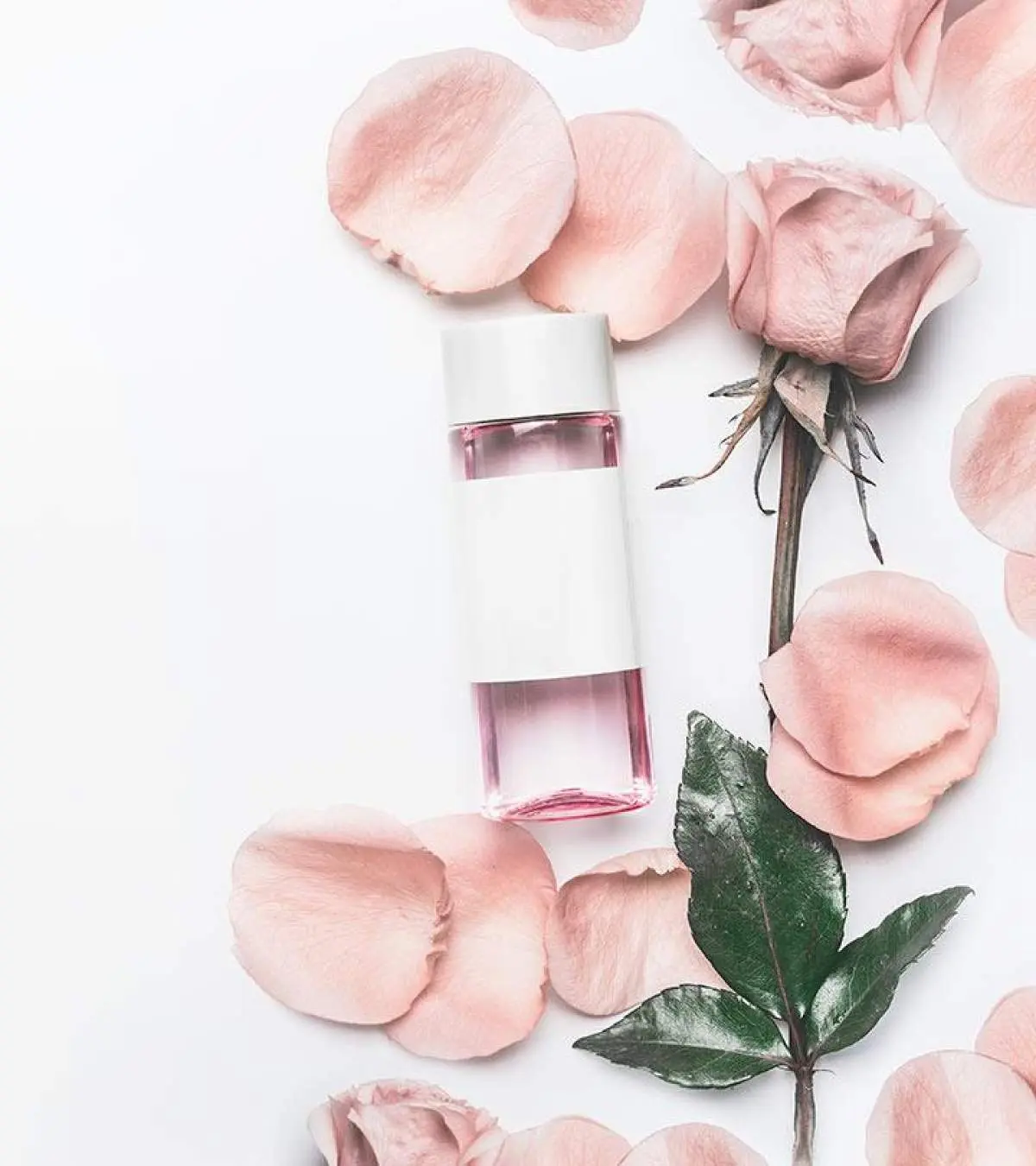 Rose Water Benefits For Skin: 7 Key Advantages