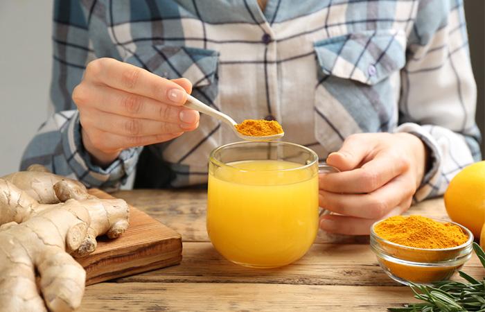19 Health Benefits Of Turmeric, How To Use It, & Side Effects