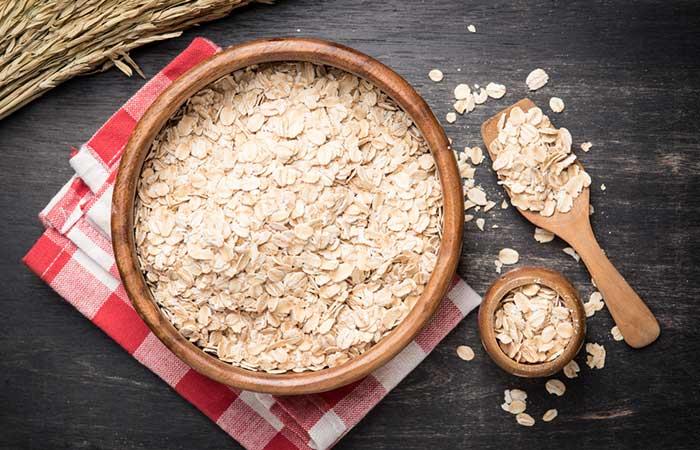 20 Best And Effective Homemade Scrubs For Oily Skin