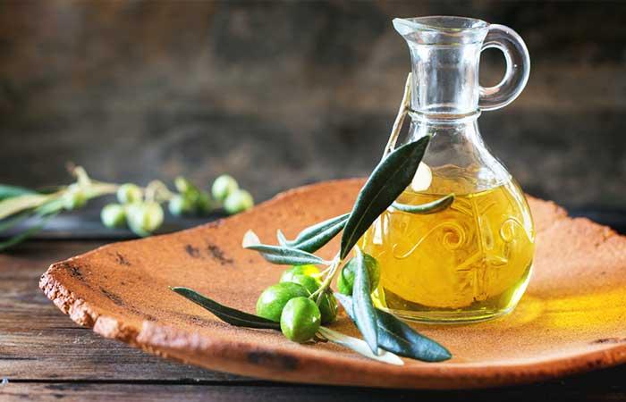 20 Best And Effective Homemade Scrubs For Oily Skin