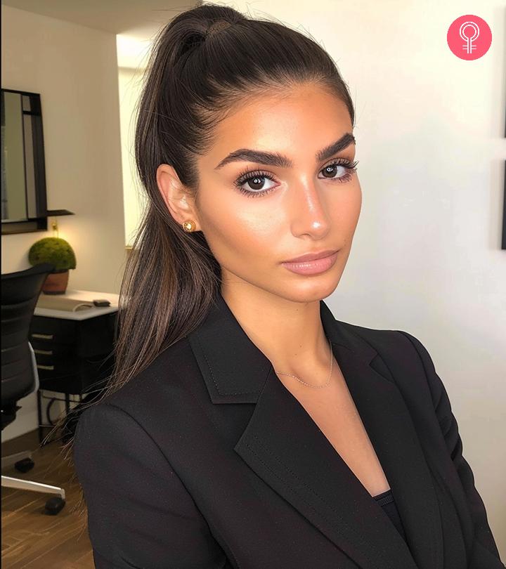 55 Simple Office Hairstyles For Women