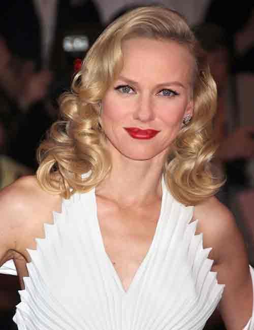 32 Best Long Hairstyles For Women Over 40