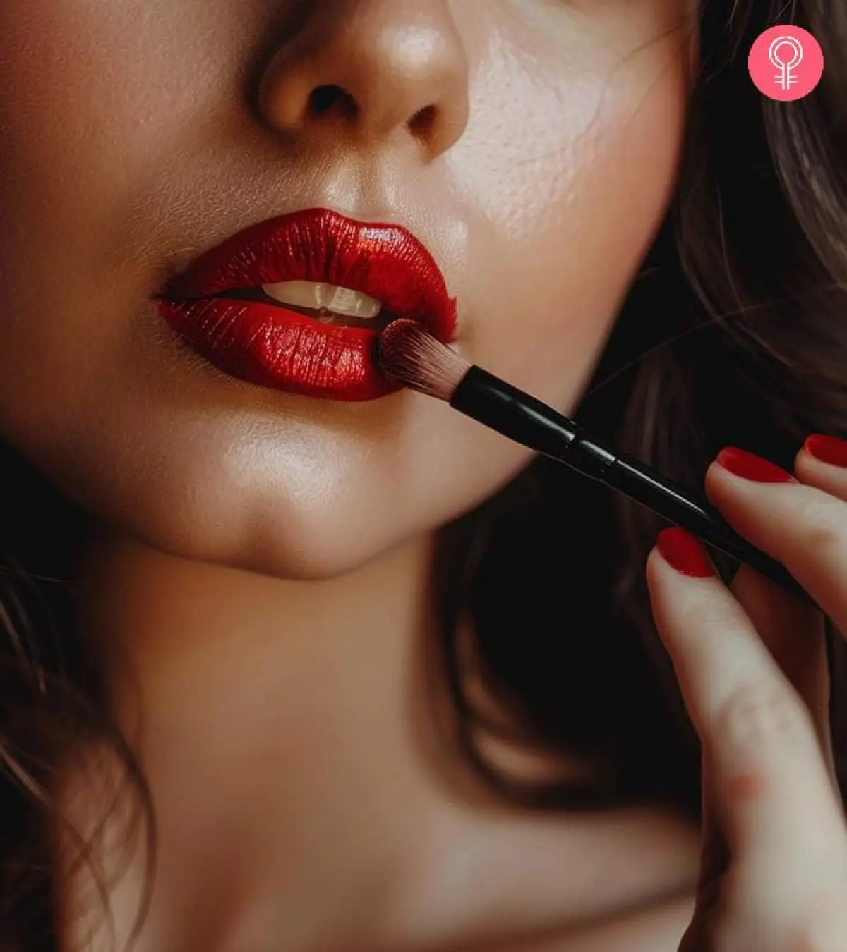 Lip Brush: Top 5 Reasons To Use One For Precise, Plump Lips