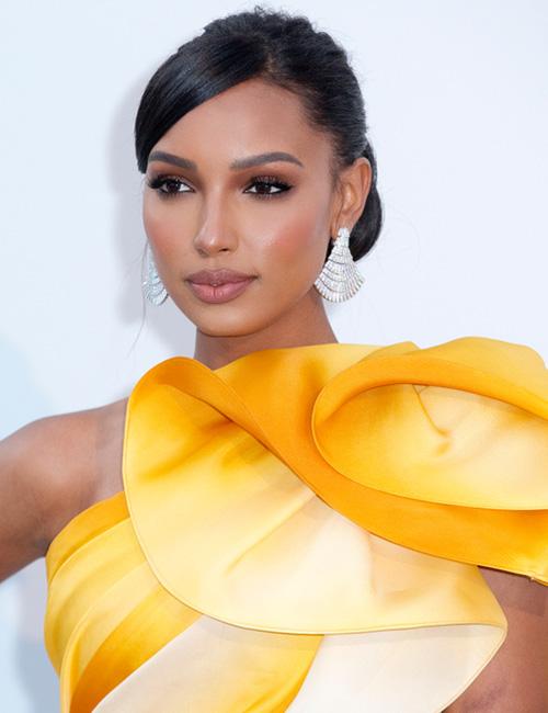 26 Most Beautiful Faces In The World – 2024 List