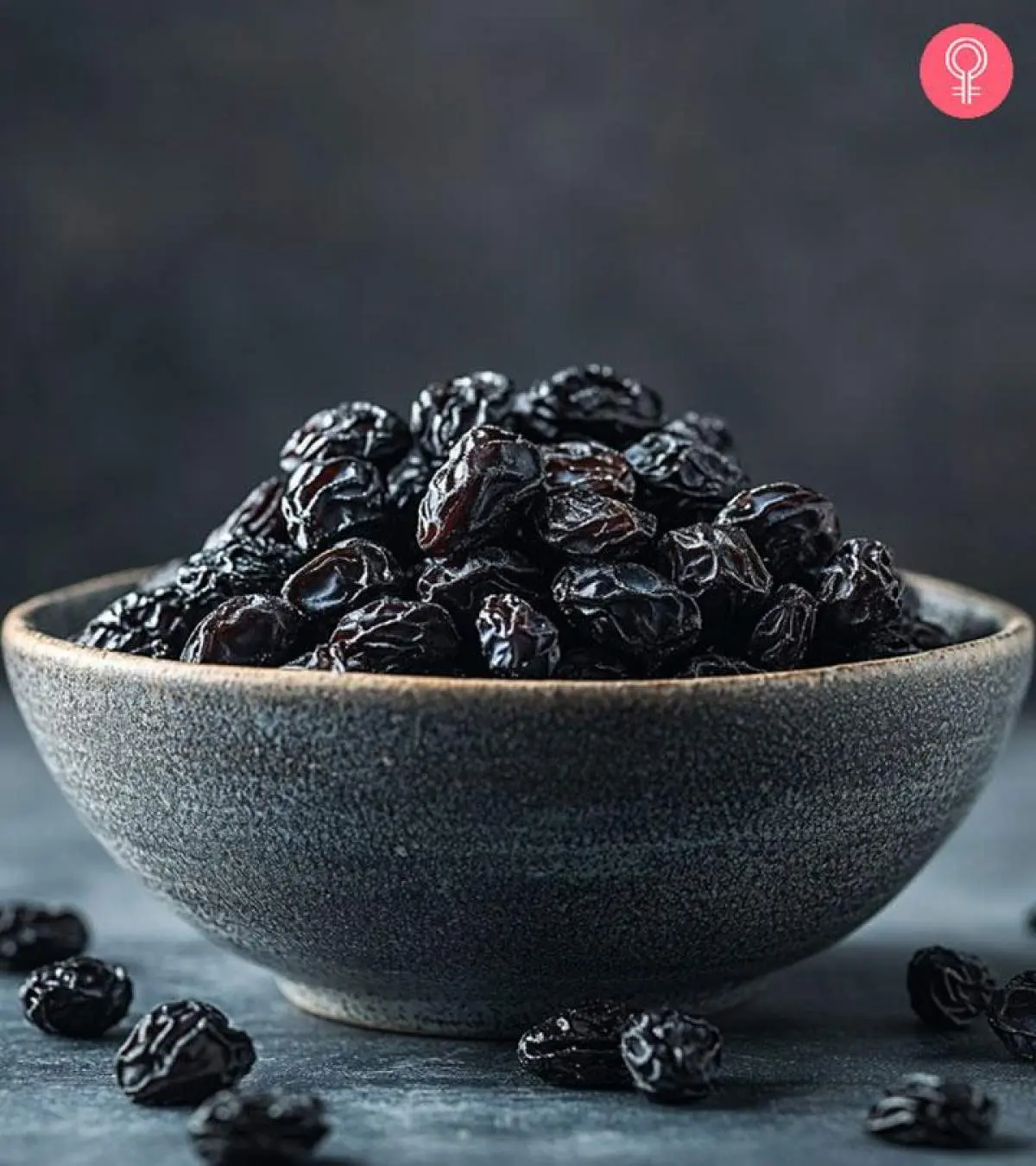 Black Raisin Benefits: 10 Ways They Boost Skin, Hair & Health