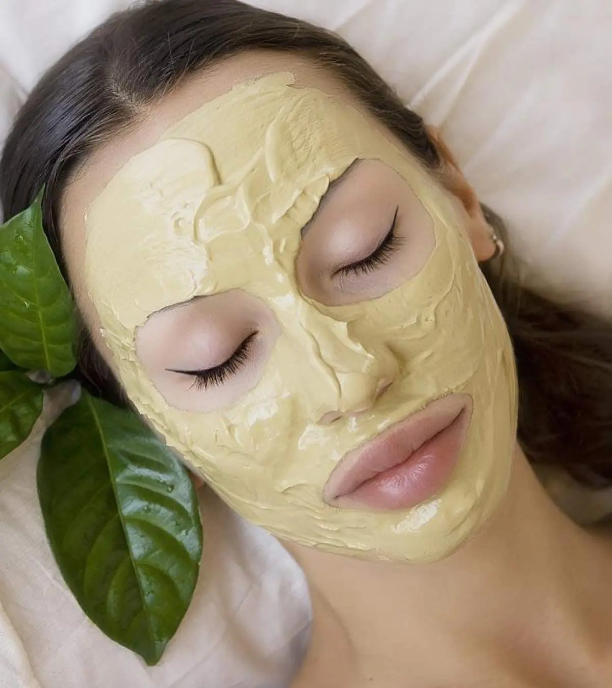 Multani Mitti For Acne: 7 DIY Clay Masks To Clear Skin