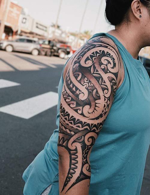 25 Meaningful Hawaiian Tattoo Designs To Try In 2024