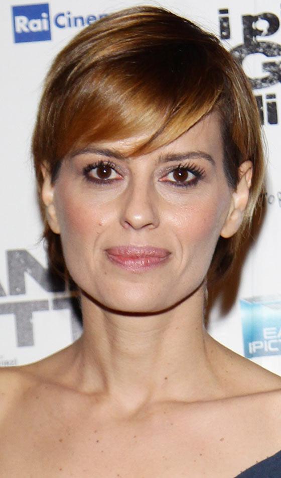 55 Cool Hairstyles For Women With Really Short Hair