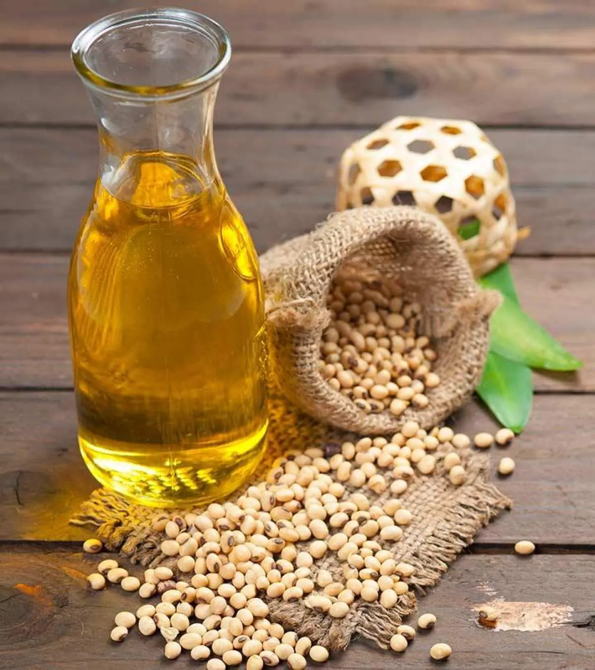 Soybean Oil Benefits: 6 Science-Backed Health Perks