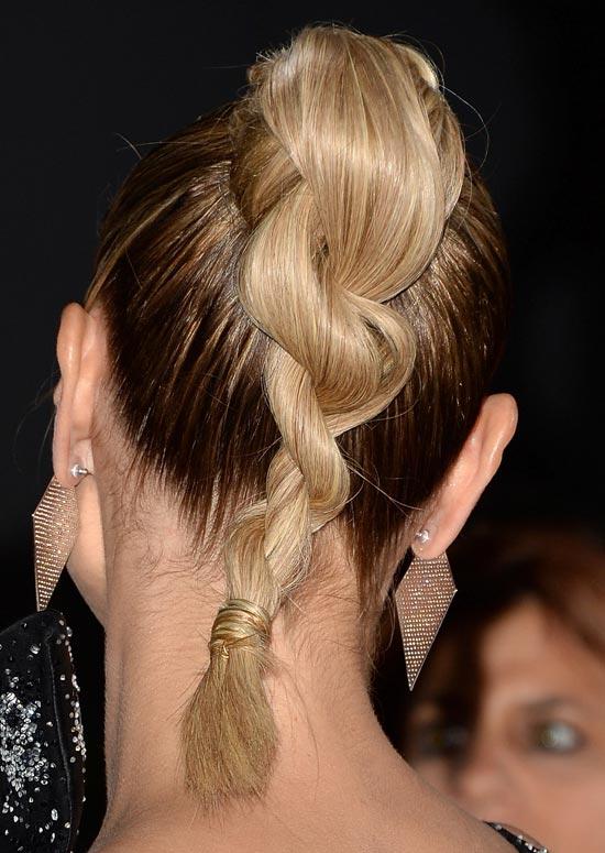 53 Best Workout Hairstyles To Try When You Exercise