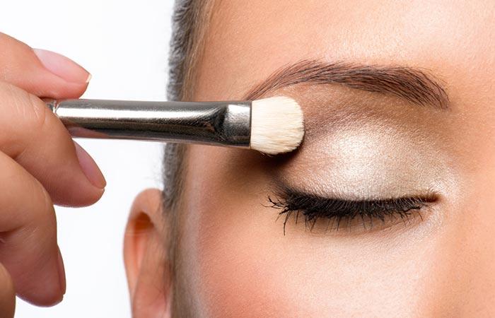 8 Eye Makeup Tips For Close Set Eyes