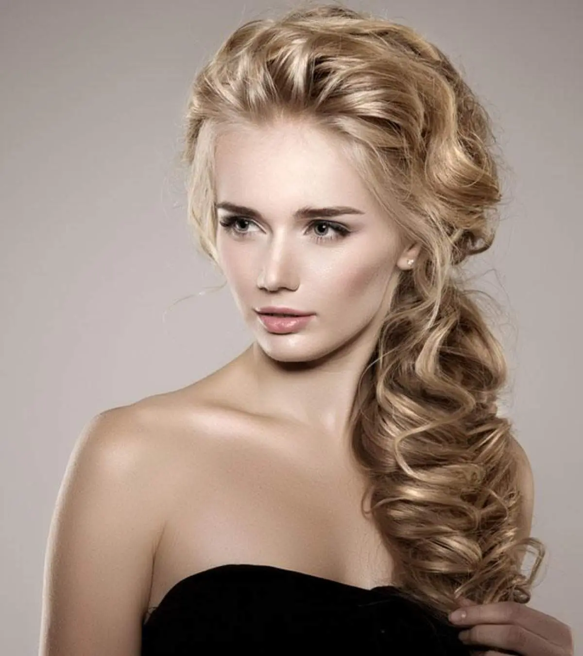 21 Incredibly Stunning Diy Updos For Curly Hair