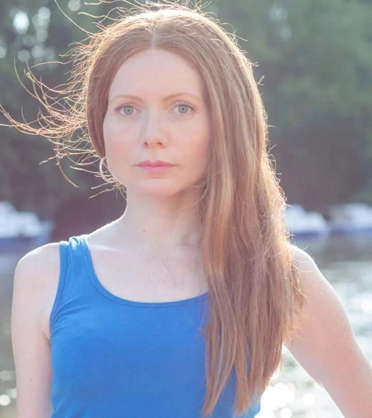 How To Get Rid Of Flyaways: 7 Effective Ways For Sleek Hair