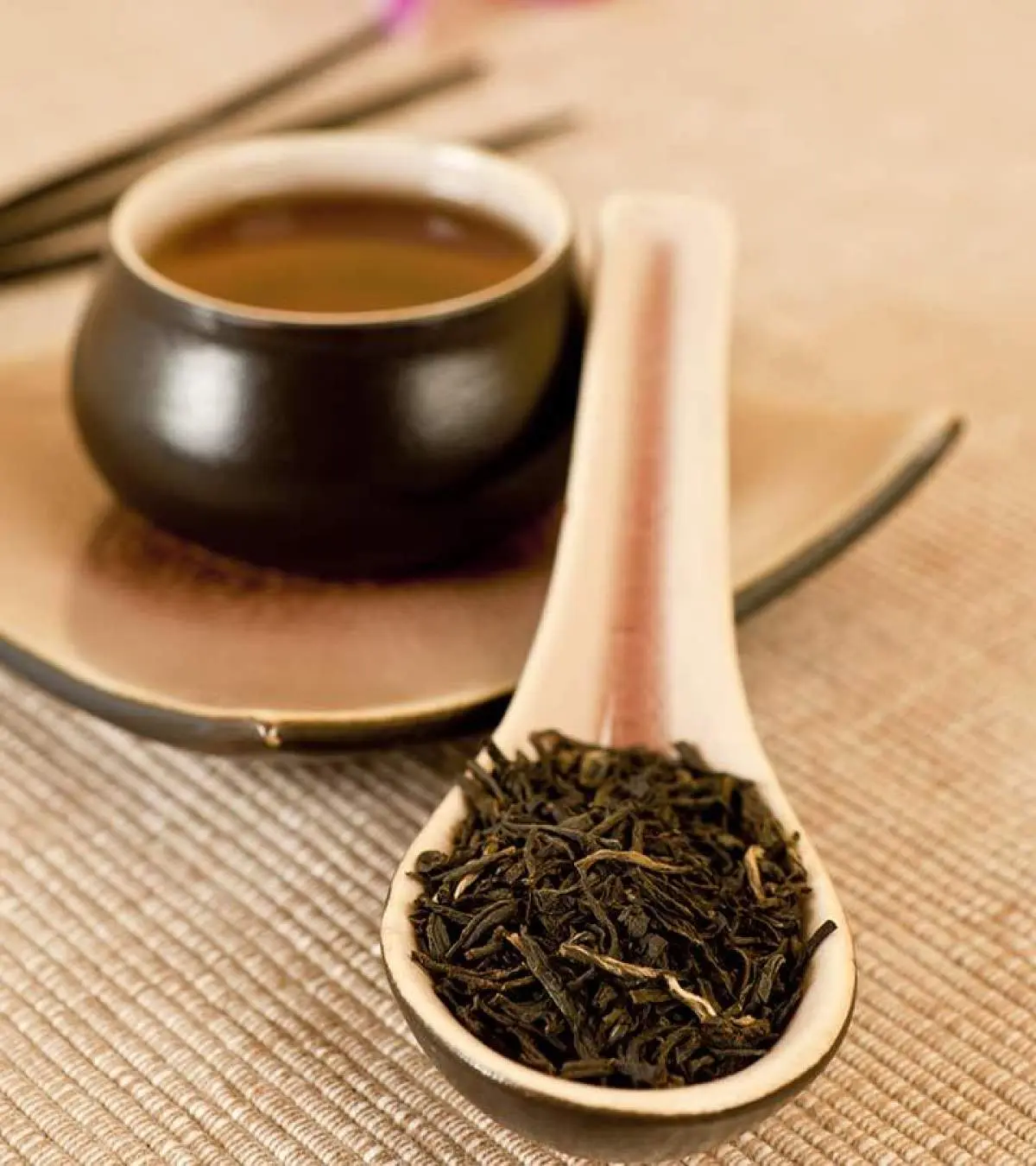 Earl Grey Tea Benefits: 9 Science-Backed Health Perks