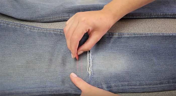 Diy Ripped Knee Jeans