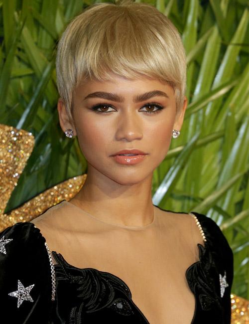 42 Fabulous Pixie Hairstyles With Bangs