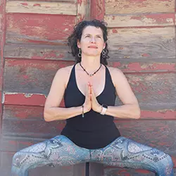 Natalie Stawsky, StyleCraze Expert Panel Member