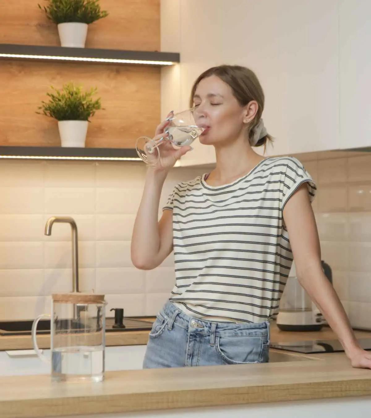 Water Intake Calculator: How Much Water Should I Drink?