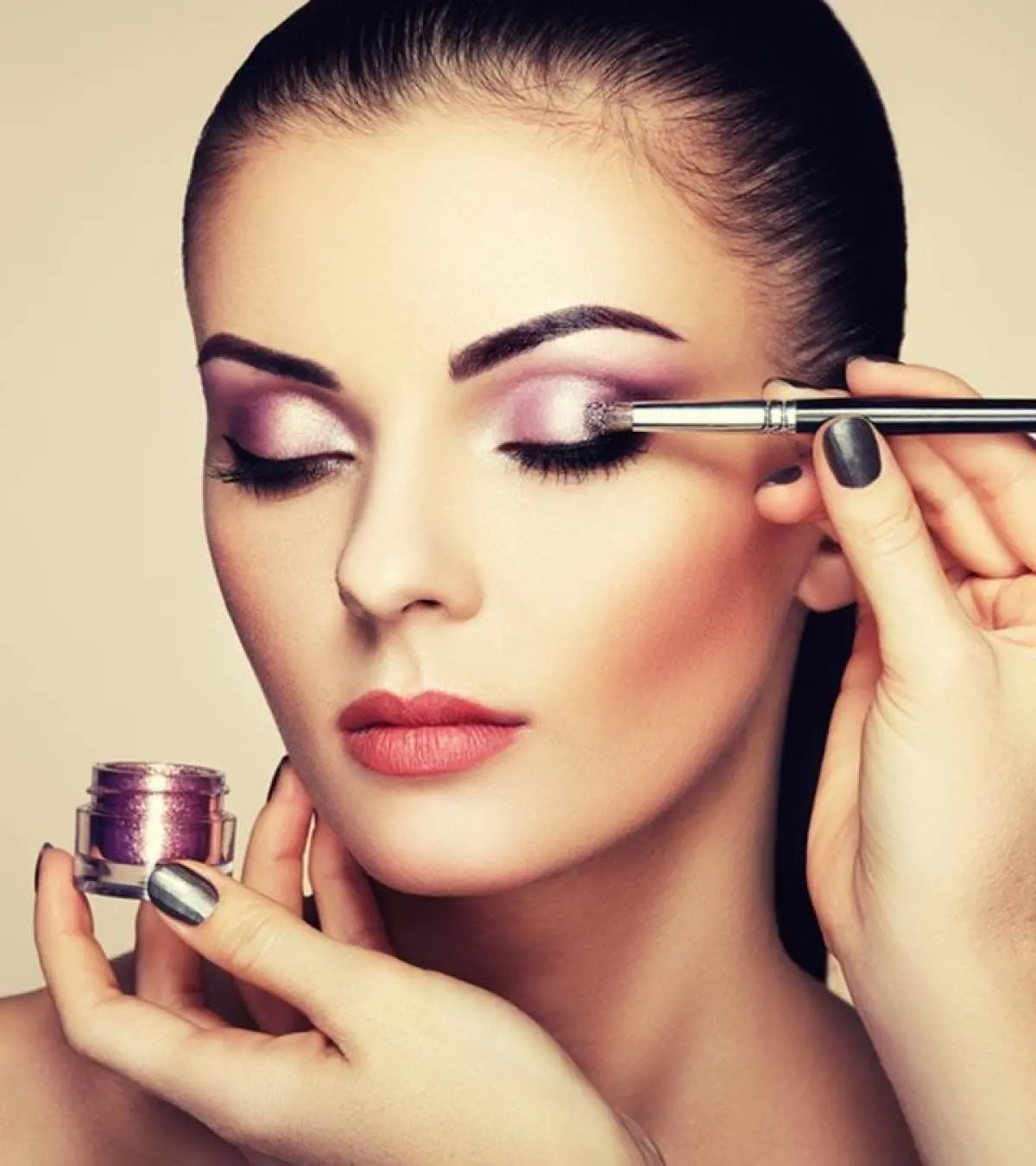 13 Best Pigmented Eyeshadows Of 2025, According To An Expert