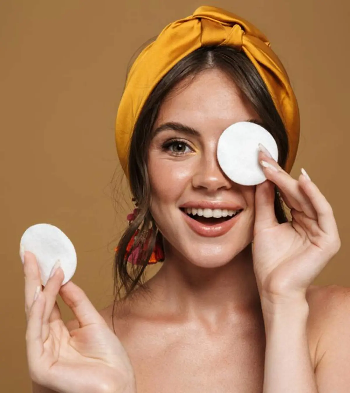 Makeup Remover For Oily Skin: 12 Best Oil-Free Picks For 2026