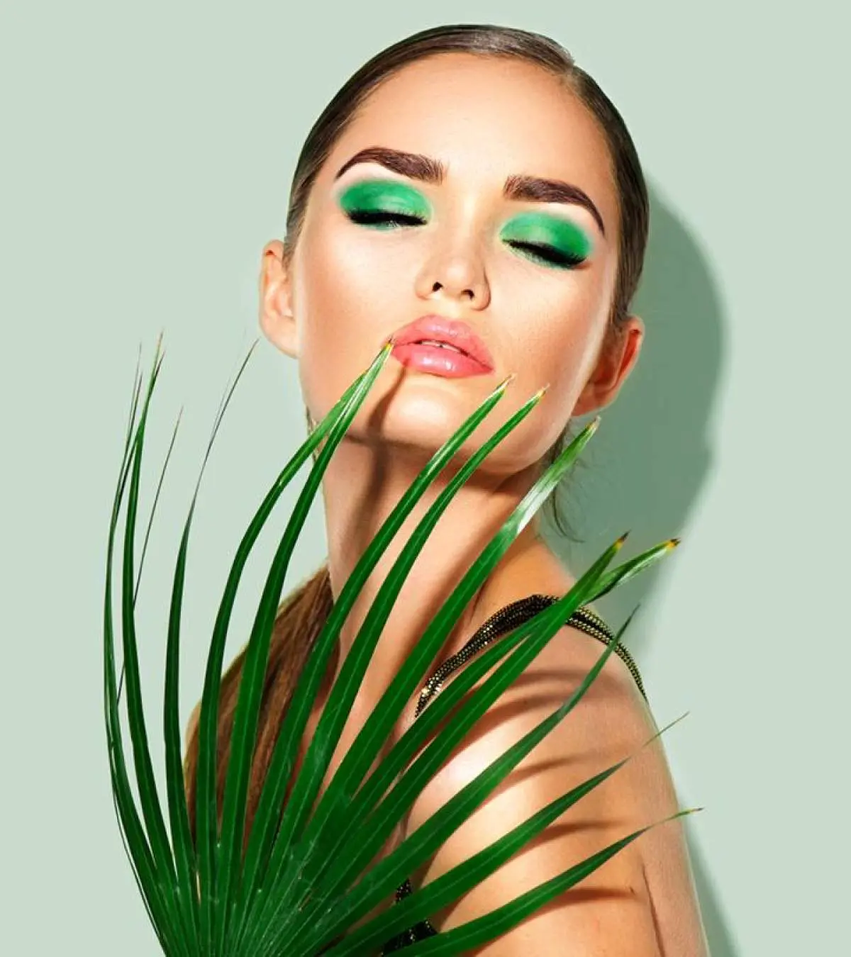 Green Eyeshadows: 15 Top Picks To Buy Online In 2025