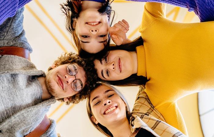 21 Fun Party Games For Teenagers That Will Be A Huge Hit