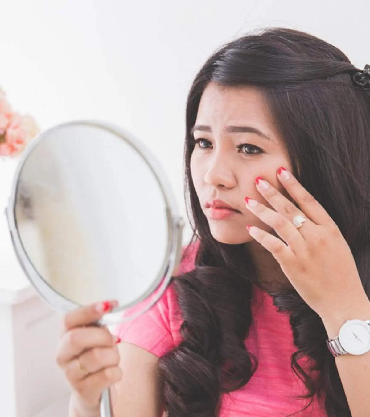 Does Touching Your Face Cause Acne? 4 Tips To Stop Breakouts