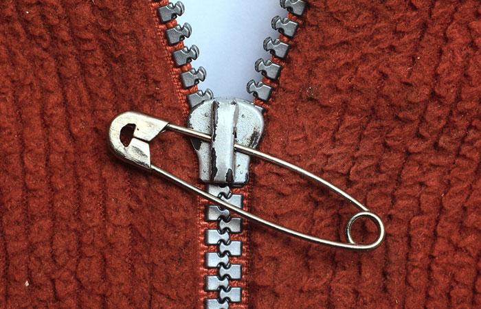 How To Fix A Broken Zipper At Home