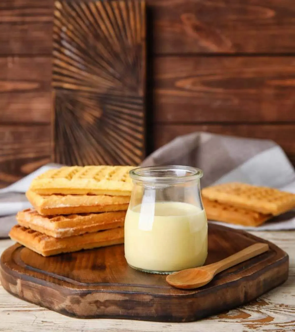 Condensed Milk Benefits: 5 Health Perks, Downsides & Uses