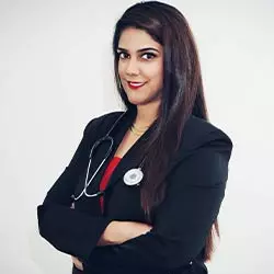 Dr. Sravya Tipirneni, Medical Reviewer at StyleCraze