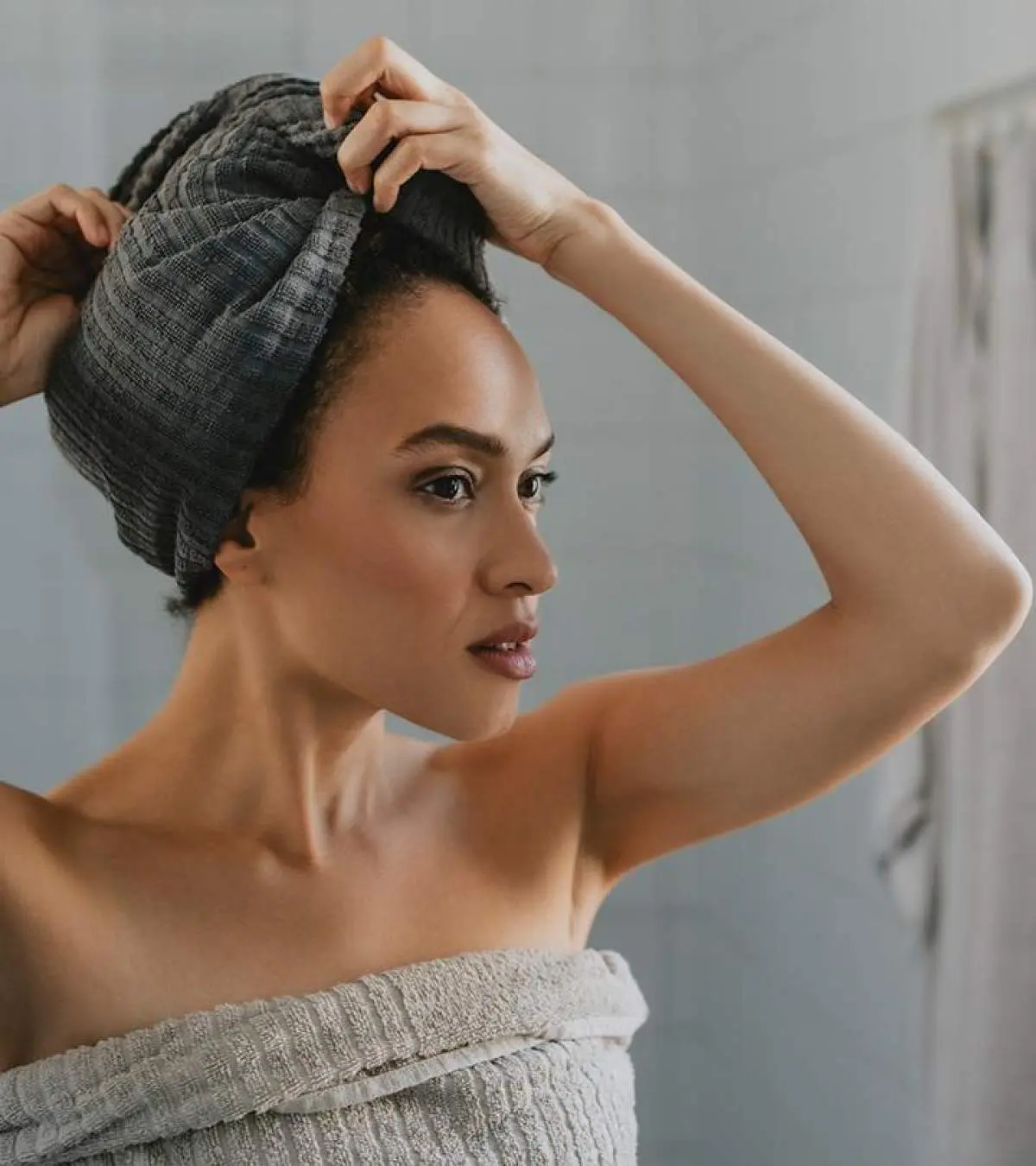 How To Wash Your Natural Hair: 3 Easy Methods For Healthy Curls