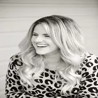 Catie Wiggy, StyleCraze Expert Panel Member