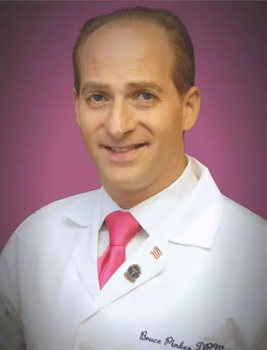 Dr. Bruce Pinker, Medical Reviewer at StyleCraze