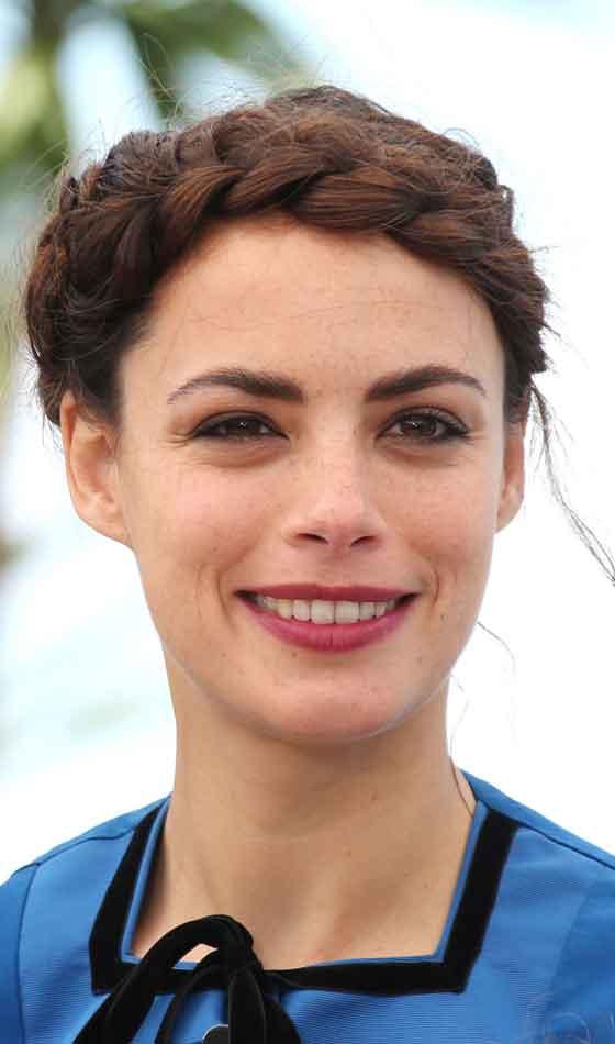 20 Cute And Easy Hairstyles For Middle School Girls