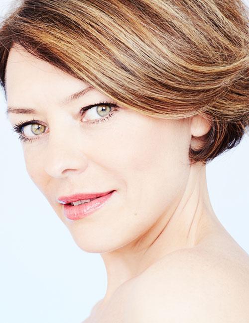33 Chic Wedge Haircuts For Women & How To Do Them