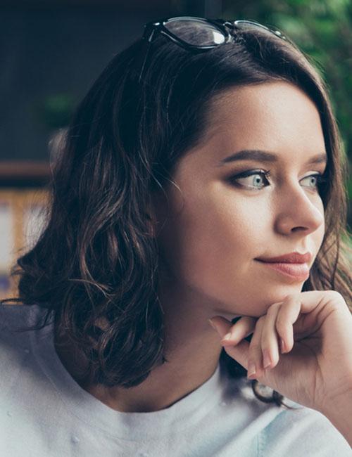 33 Chic Wedge Haircuts For Women & How To Do Them