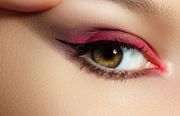 21 Stunning Red Eyeshadows Looks To Try