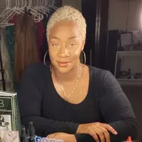 Krystal Brinson, StyleCraze Expert Panel Member