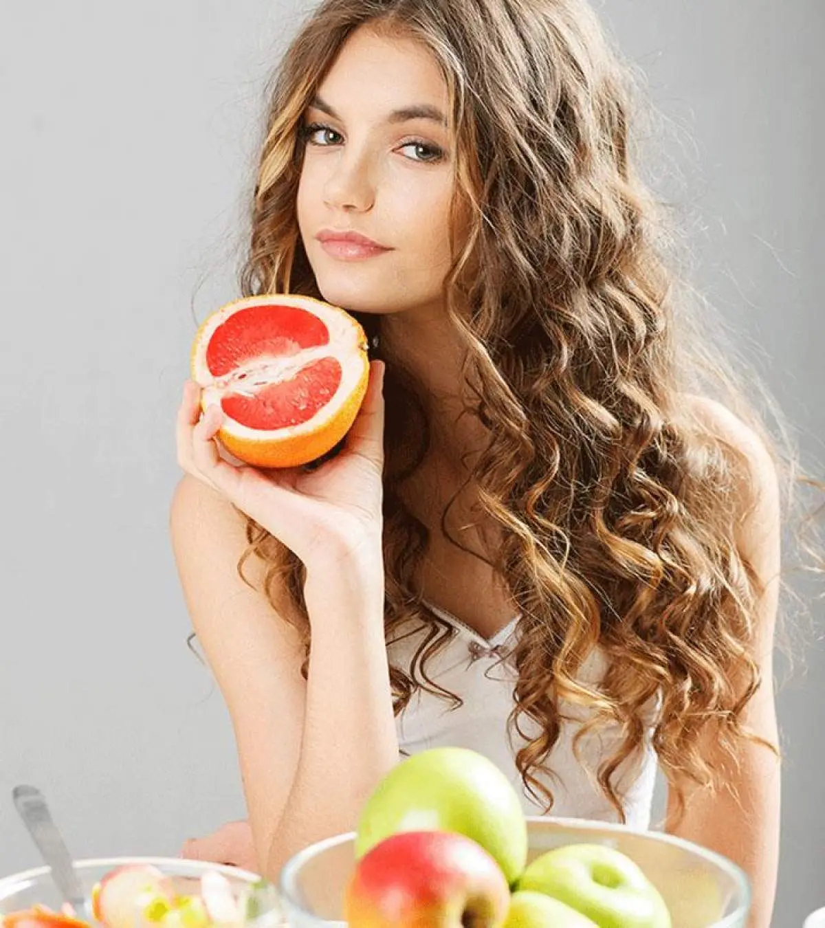 Grapefruit Diet: Comprehensive Guide To Benefits & Risks