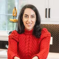 Eleana Kaidanian, Medical Reviewer at StyleCraze