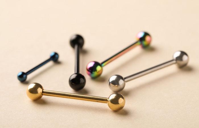 Labret Piercing: Types, Pain Level, Healing Time, And Jewelry