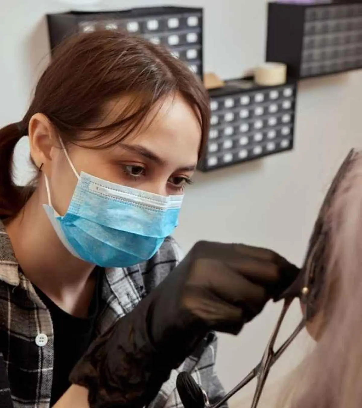 Piercer Tipping Etiquette: 10 Key Factors To Get It Right